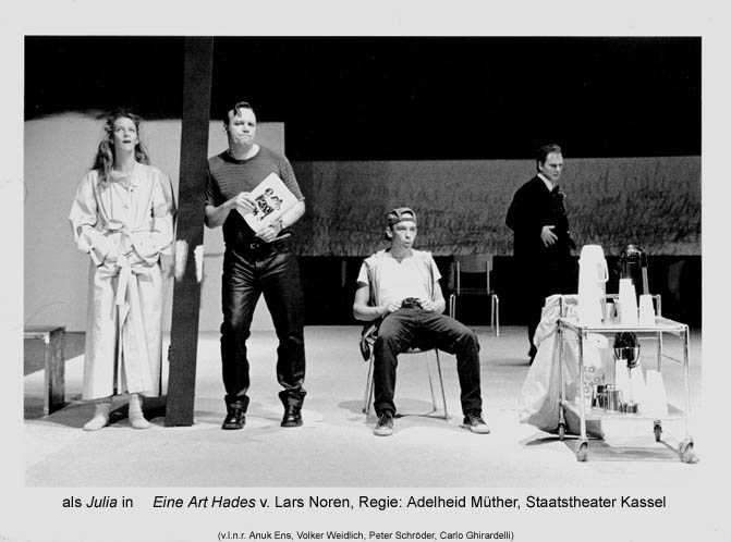 Anuk Ens - Schauspielerin - Theaterfotos